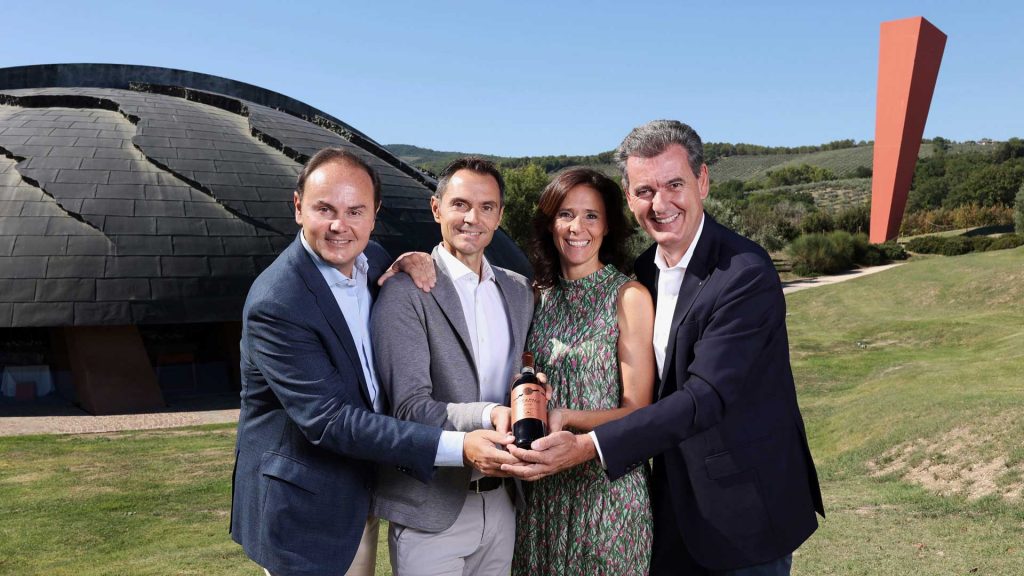 Carapace Lunga Attesa, gioiello di Tenute Lunelli | Robb Report